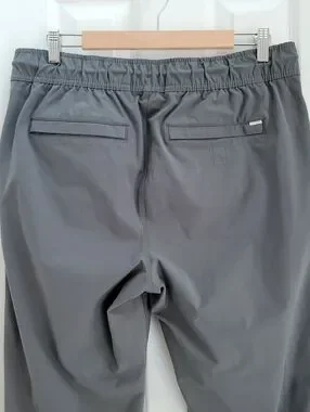 Vuori | Pants | Vuori Meta Elastic Waist Pants Inseam 3 Gray ...